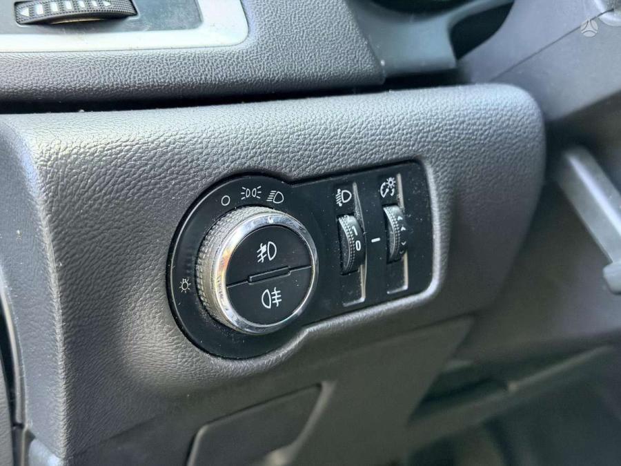 Pelēks Opel Astra 2012 Utena, ar dzinēja tilpumu 1.69 L un nobraukumu 332 tūkst. km par 1750 €, foto 37 vietnē AUTOMOTO.COM.LV