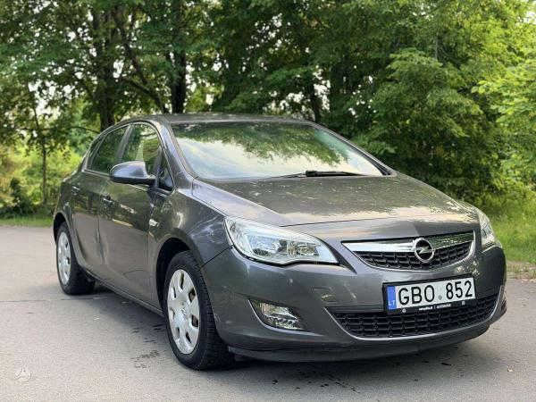 Pelēks Opel Astra 2012 Utena, ar dzinēja tilpumu 1.69 L un nobraukumu 332 tūkst. km par 1750 €, foto 10 vietnē AUTOMOTO.COM.LV