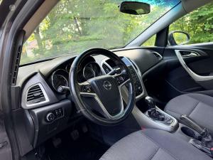 Grey Opel Astra 2012 in Utena, with an engine capacity of 1.69 L and mileage of 332 thousand km for 1750 €, photo 27 on AUTOMOTO.COM.LV