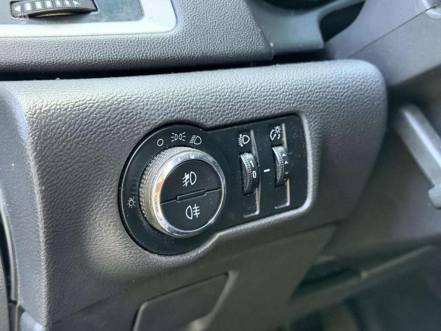 Grey Opel Astra 2012 in Utena, with an engine capacity of 1.69 L and mileage of 332 thousand km for 1750 €, photo 30 on AUTOMOTO.COM.LV