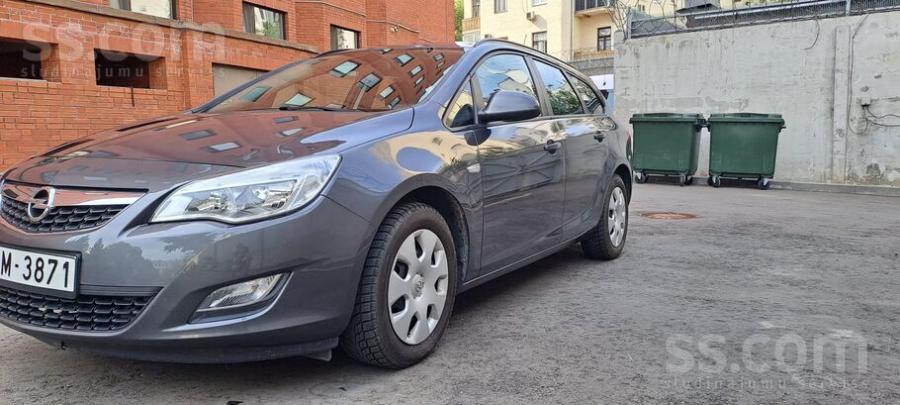 Pelēks Opel Astra 2012 Jūrmala, ar dzinēja tilpumu 1.40 L un nobraukumu 278 tūkst. km par 2100 €, foto 3 vietnē AUTOMOTO.COM.LV