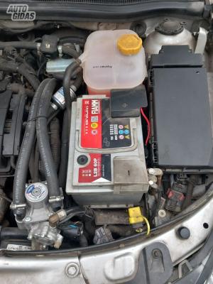 Grey Opel Astra 2012 in Silute, with an engine capacity of 1.60 L and mileage of 234 thousand km for 950 €, photo 7 on AUTOMOTO.COM.LV