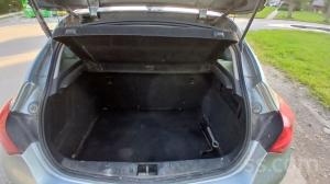 Grey Opel Astra 2012 in Riga, with an engine capacity of 1.40 L and mileage of 251 thousand km for 1000 €, photo 9 on AUTOMOTO.COM.LV