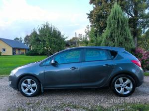 Grey Opel Astra 2012 in Tallinn, with an engine capacity of 1.70 L and mileage of 335 thousand km for 2550 €, photo 4 on AUTOMOTO.COM.LV