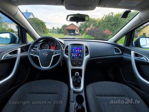 Grey Opel Astra 2012 in Tallinn, with an engine capacity of 1.70 L and mileage of 335 thousand km for 2550 €, photo 8 on AUTOMOTO.COM.LV