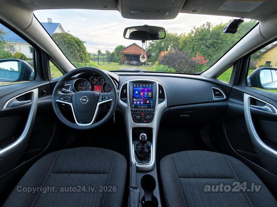 Grey Opel Astra 2012 in Tallinn, with an engine capacity of 1.70 L and mileage of 335 thousand km for 2550 €, photo 8 on AUTOMOTO.COM.LV