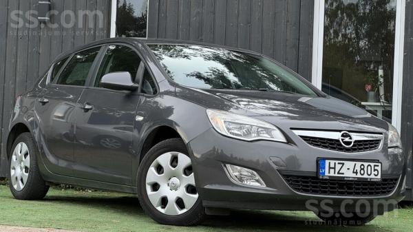 Grey Opel Astra 2012 in Riga, with an engine capacity of 1.40 L and mileage of 283 thousand km for 3950 €, photo 1 on AUTOMOTO.COM.LV