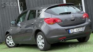 Grey Opel Astra 2012 in Riga, with an engine capacity of 1.40 L and mileage of 283 thousand km for 3950 €, photo 5 on AUTOMOTO.COM.LV