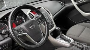 Grey Opel Astra 2012 in Riga, with an engine capacity of 1.40 L and mileage of 283 thousand km for 3950 €, photo 6 on AUTOMOTO.COM.LV