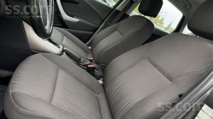 Grey Opel Astra 2012 in Riga, with an engine capacity of 1.40 L and mileage of 283 thousand km for 3950 €, photo 8 on AUTOMOTO.COM.LV