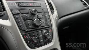 Grey Opel Astra 2012 in Riga, with an engine capacity of 1.40 L and mileage of 283 thousand km for 3950 €, photo 13 on AUTOMOTO.COM.LV