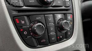Grey Opel Astra 2012 in Riga, with an engine capacity of 1.40 L and mileage of 283 thousand km for 3950 €, photo 14 on AUTOMOTO.COM.LV