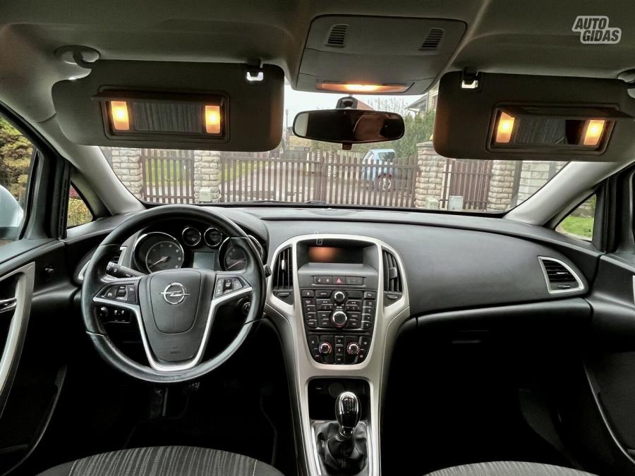 Pelēks Opel Astra 2013 Kauņa, ar dzinēja tilpumu 2.00 L un nobraukumu 215 tūkst. km par 3500 €, foto 11 vietnē AUTOMOTO.COM.LV
