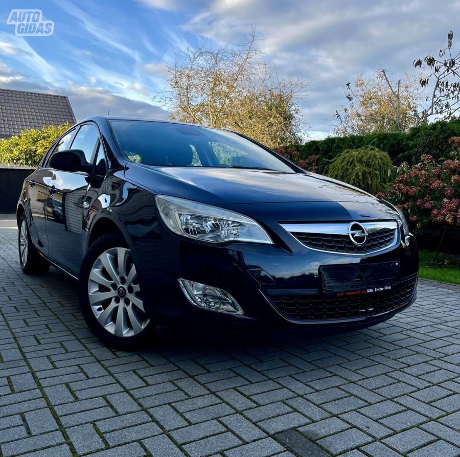 Pelēks Opel Astra 2013 Kauņa, ar dzinēja tilpumu 2.00 L un nobraukumu 215 tūkst. km par 3500 €, foto 26 vietnē AUTOMOTO.COM.LV