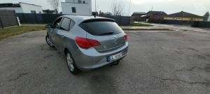 Grey Opel Astra 2013 in Klaipeda, with an engine capacity of 1.70 L and mileage of 170 thousand km for 4800 €, photo 3 on AUTOMOTO.COM.LV
