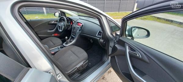 Pelēks Opel Astra 2013 Klaipėda, ar dzinēja tilpumu 1.70 L un nobraukumu 170 tūkst. km par 4800 €, foto 5 vietnē AUTOMOTO.COM.LV