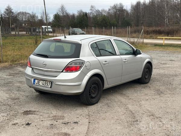 Grey Opel Astra 2013 in Riga, with an engine capacity of 1.60 L and mileage of 0 thousand km for 1690 €, photo 7 on AUTOMOTO.COM.LV
