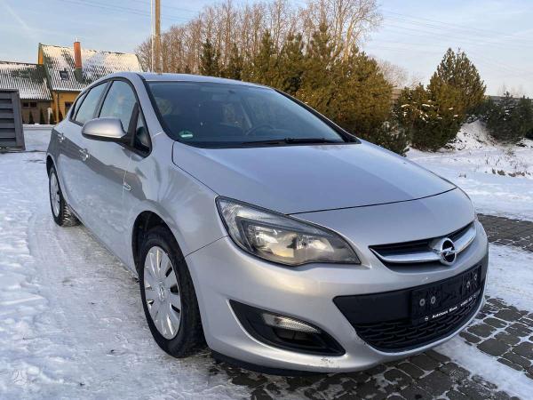 Pelēks Opel Astra 2013 Marijampole, ar dzinēja tilpumu 1.36 L un nobraukumu 224 tūkst. km par 3800 €, foto 1 vietnē AUTOMOTO.COM.LV