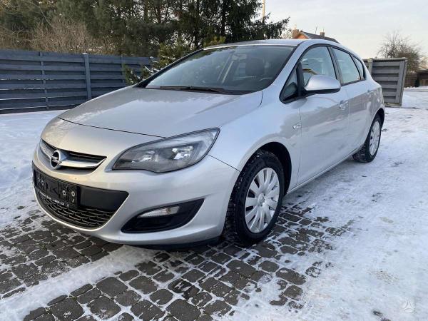 Pelēks Opel Astra 2013 Marijampole, ar dzinēja tilpumu 1.36 L un nobraukumu 224 tūkst. km par 3800 €, foto 2 vietnē AUTOMOTO.COM.LV