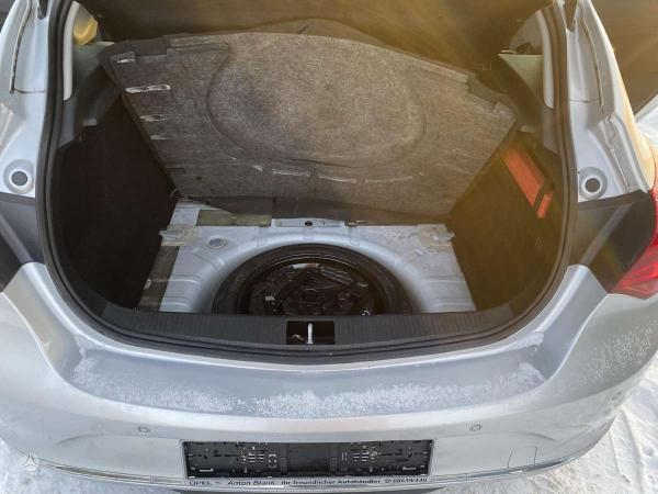 Pelēks Opel Astra 2013 Marijampole, ar dzinēja tilpumu 1.36 L un nobraukumu 224 tūkst. km par 3800 €, foto 8 vietnē AUTOMOTO.COM.LV