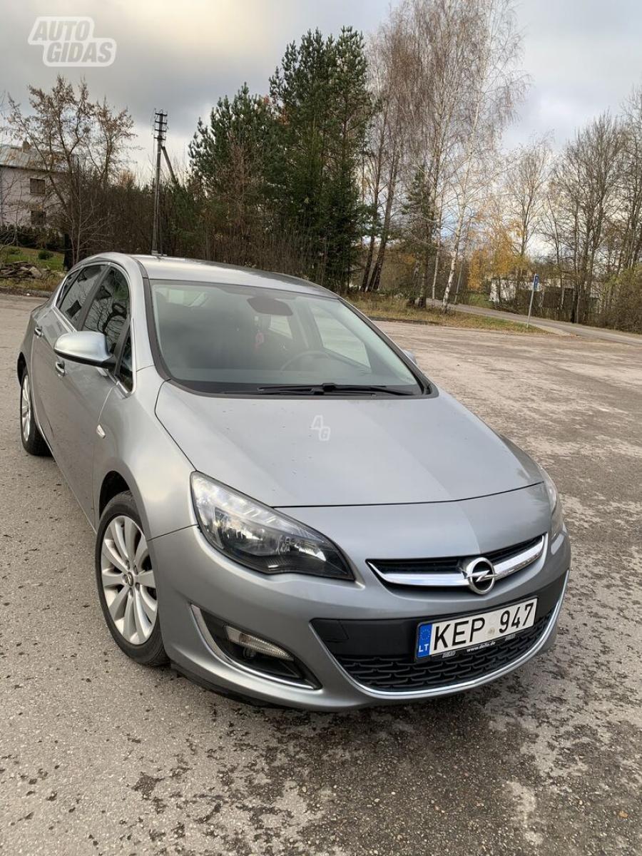 Grey Opel Astra 2013 in Vilnius, with an engine capacity of 1.40 L and mileage of 96 thousand km for 3800 €, photo 1 on AUTOMOTO.COM.LV