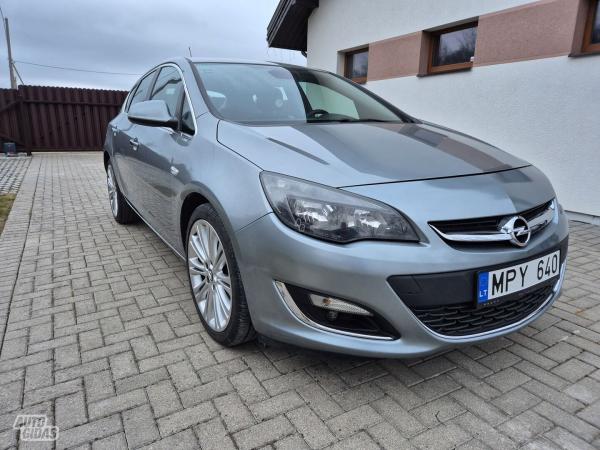 Pelēks Opel Astra 2013 Šauļi, ar dzinēja tilpumu 1.70 L un nobraukumu 358 tūkst. km par 3350 €, foto 2 vietnē AUTOMOTO.COM.LV