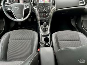 Grey Opel Astra 2013 in Kaunas, with an engine capacity of 1.70 L and mileage of 244 thousand km for 3600 €, photo 10 on AUTOMOTO.COM.LV