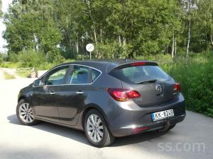 Серый Опель Астра 2013 в Рига, объемом двигателя 1.60 л и пробегом 320 тыс. км за 2650 €, фото 4 на AUTOMOTO.COM.LV