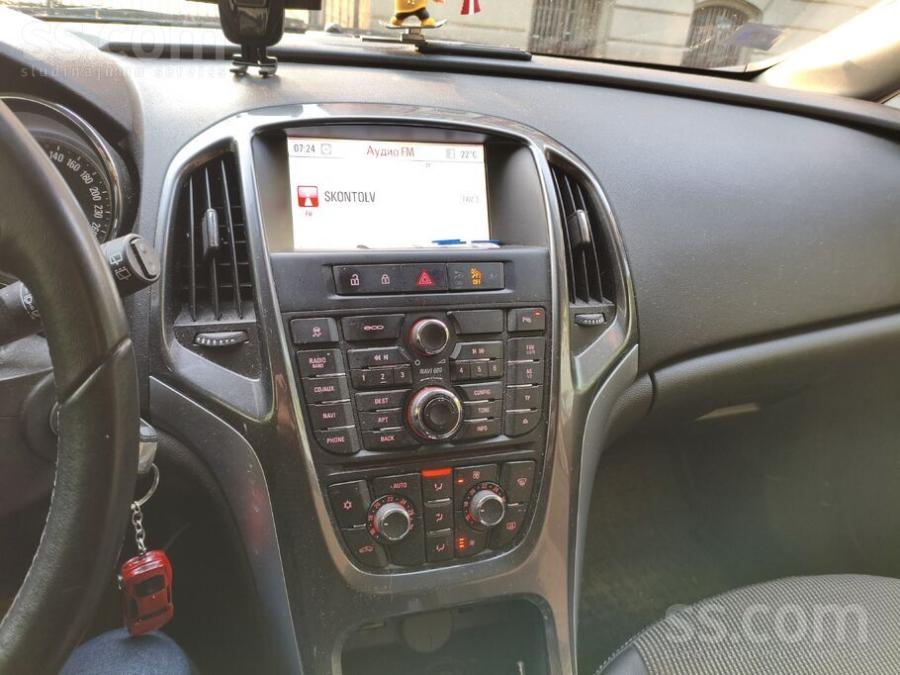 Pelēks Opel Astra 2013 Liepāja, ar dzinēja tilpumu 1.70 L un nobraukumu 267 tūkst. km par 3000 €, foto 4 vietnē AUTOMOTO.COM.LV