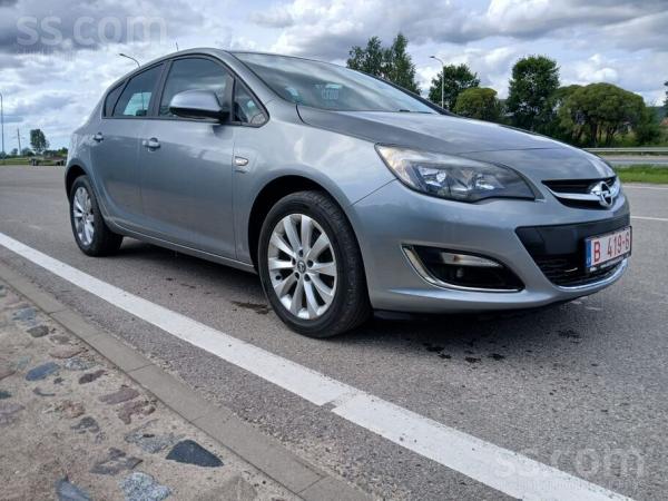 Pelēks Opel Astra 2013 Saldus, ar dzinēja tilpumu 1.70 L un nobraukumu 231 tūkst. km par 4490 €, foto 1 vietnē AUTOMOTO.COM.LV