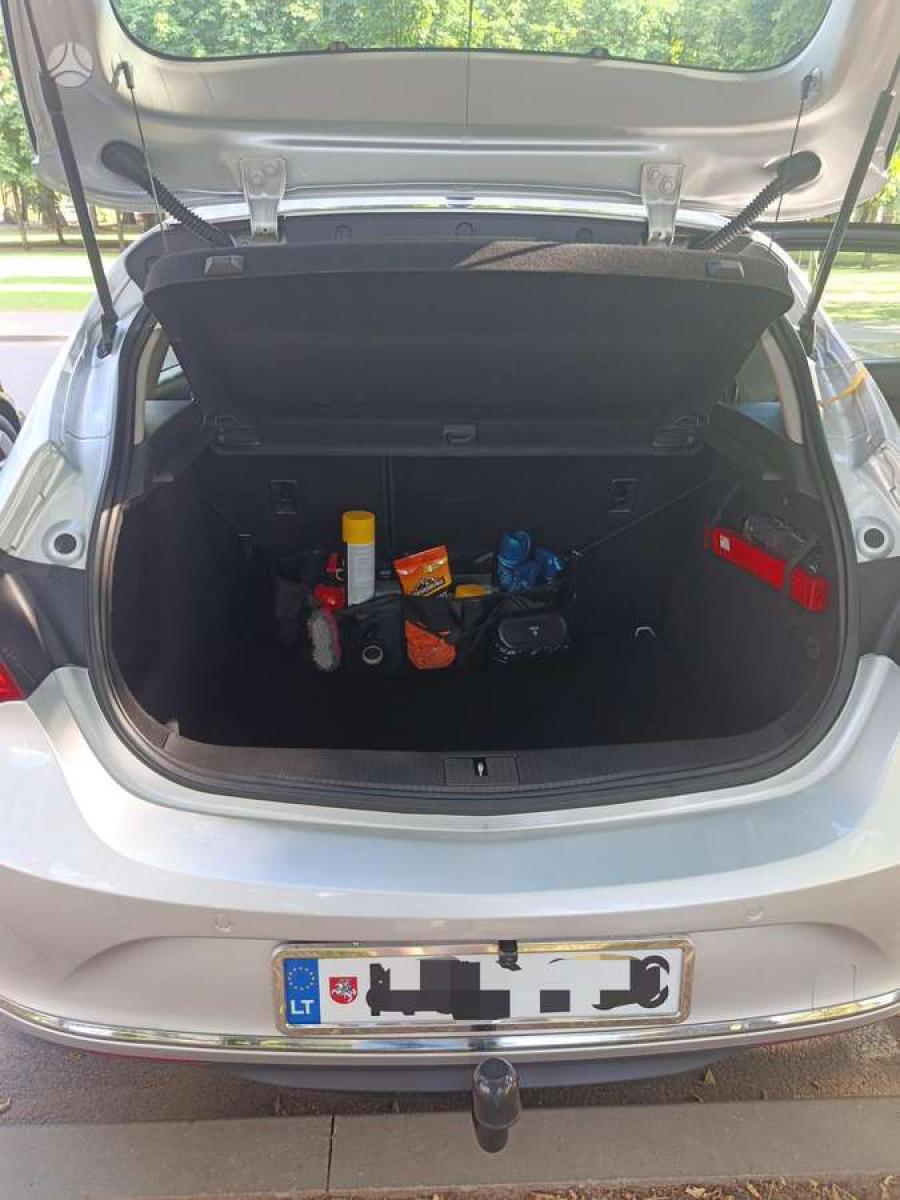 Grey Opel Astra 2013 in Jonava, with an engine capacity of 1.69 L and mileage of 188 thousand km for 3000 €, photo 5 on AUTOMOTO.COM.LV