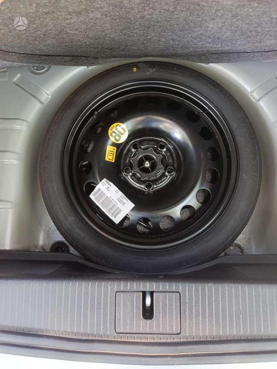 Grey Opel Astra 2013 in Jonava, with an engine capacity of 1.69 L and mileage of 188 thousand km for 3000 €, photo 6 on AUTOMOTO.COM.LV