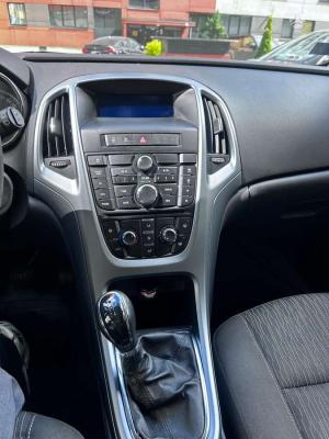 Pelēks Opel Astra 2013 Marijampole, ar dzinēja tilpumu 1.59 L un nobraukumu 169 tūkst. km par 3600 €, foto 14 vietnē AUTOMOTO.COM.LV