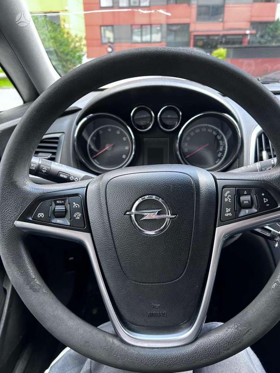 Pelēks Opel Astra 2013 Marijampole, ar dzinēja tilpumu 1.59 L un nobraukumu 169 tūkst. km par 3600 €, foto 16 vietnē AUTOMOTO.COM.LV