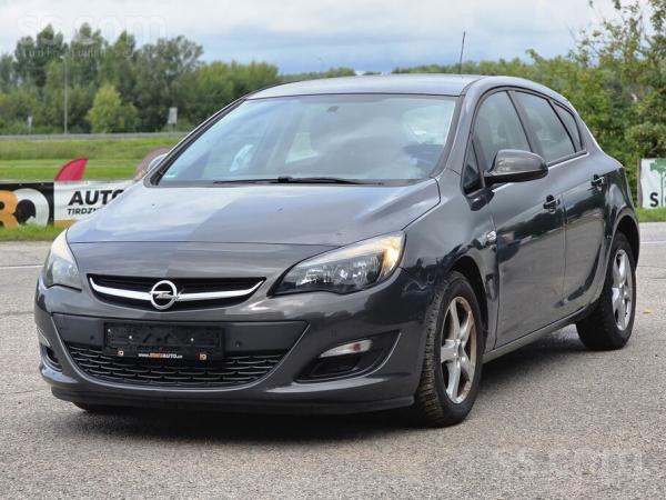 Pelēks Opel Astra 2013 Liepāja, ar dzinēja tilpumu 1.40 L un nobraukumu 153 tūkst. km par 4950 €, foto 1 vietnē AUTOMOTO.COM.LV