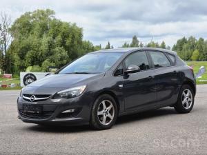 Grey Opel Astra 2013 in Liepaja, with an engine capacity of 1.40 L and mileage of 153 thousand km for 4950 €, photo 3 on AUTOMOTO.COM.LV