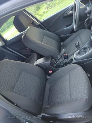 Pelēks Opel Astra 2013 Paide, ar dzinēja tilpumu 1.60 L un nobraukumu 187 tūkst. km par 3000 €, foto 8 vietnē AUTOMOTO.COM.LV