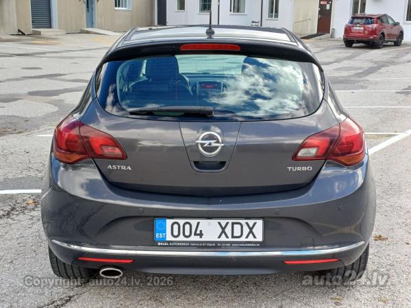 Grey Opel Astra 2013 in Tallinn, with an engine capacity of 1.40 L and mileage of 131 thousand km for 5500 €, photo 6 on AUTOMOTO.COM.LV