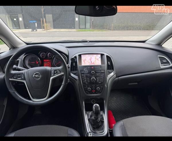 Opel Astra 2013 Pakruojis vietnÄ PelÄks Opel Astra 2013 Pakruojis, ar dzinÄja tilpumu 1.70 L un nobraukumu 225 tÅ«kst. km par 3450 ā¬, foto 7 vietnÄ AUTOMOTO.COM.LV