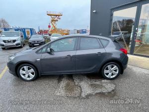 Grey Opel Astra 2014 in Tartu, with an engine capacity of 1.60 L and mileage of 151 thousand km for 4900 €, photo 5 on AUTOMOTO.COM.LV