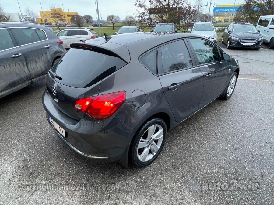 Grey Opel Astra 2014 in Tartu, with an engine capacity of 1.60 L and mileage of 151 thousand km for 4900 €, photo 8 on AUTOMOTO.COM.LV
