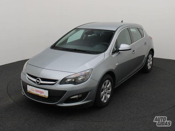 Grey Opel Astra 2014 in Vilnius, with an engine capacity of 1.60 L and mileage of 139 thousand km for 5799 €, photo 1 on AUTOMOTO.COM.LV