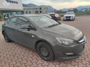 Grey Opel Astra 2014 in Kaunas, with an engine capacity of 1.70 L and mileage of 264 thousand km for 3900 €, photo 3 on AUTOMOTO.COM.LV