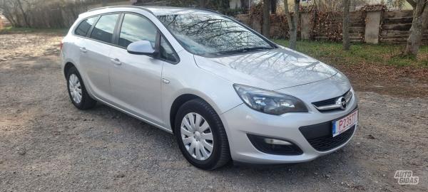 Pelēks Opel Astra 2014 Kėdainiai, ar dzinēja tilpumu 1.70 L un nobraukumu 300 tūkst. km par 3799 €, foto 2 vietnē AUTOMOTO.COM.LV