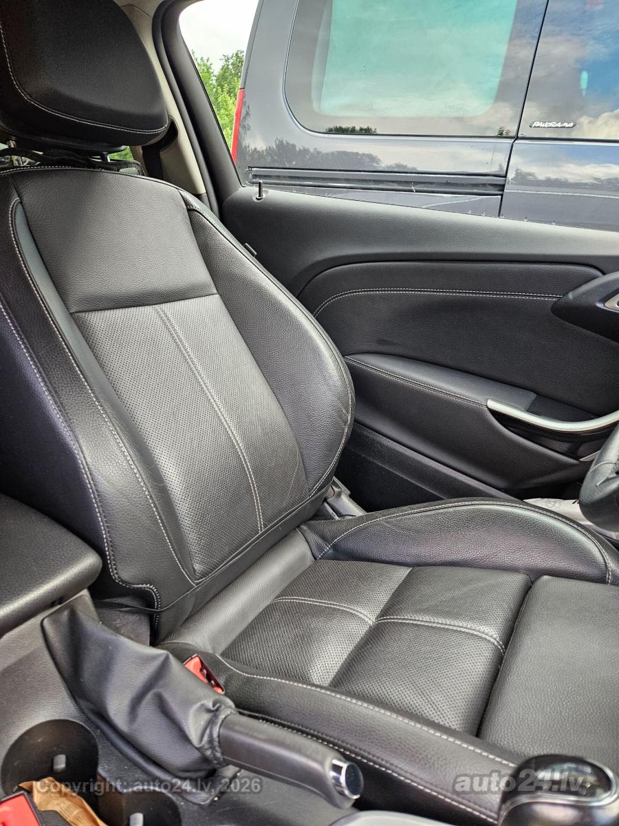Pelēks Opel Astra 2014 Tallina, ar dzinēja tilpumu 2.00 L un nobraukumu 238 tūkst. km par 4500 €, foto 4 vietnē AUTOMOTO.COM.LV