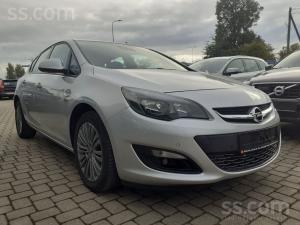 Pelēks Opel Astra 2014 Rīga, ar dzinēja tilpumu 1.40 L un nobraukumu 185 tūkst. km par 8500 €, foto 3 vietnē AUTOMOTO.COM.LV