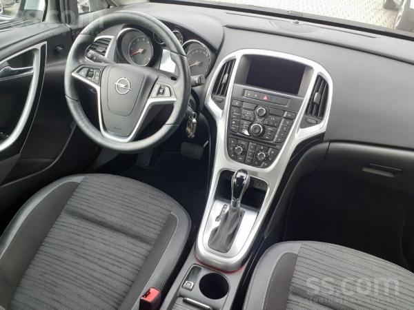 Pelēks Opel Astra 2014 Rīga, ar dzinēja tilpumu 1.40 L un nobraukumu 185 tūkst. km par 8500 €, foto 7 vietnē AUTOMOTO.COM.LV