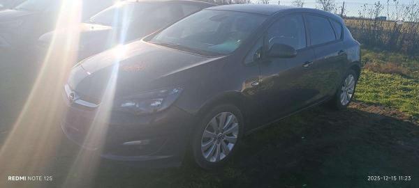 Pelēks Opel Astra 2015 Marijampole, ar dzinēja tilpumu 1.40 L un nobraukumu 198 tūkst. km par 5350 €, foto 4 vietnē AUTOMOTO.COM.LV