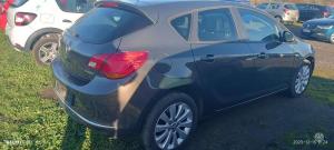 Grey Opel Astra 2015 in Marijampole, with an engine capacity of 1.40 L and mileage of 198 thousand km for 5350 €, photo 6 on AUTOMOTO.COM.LV