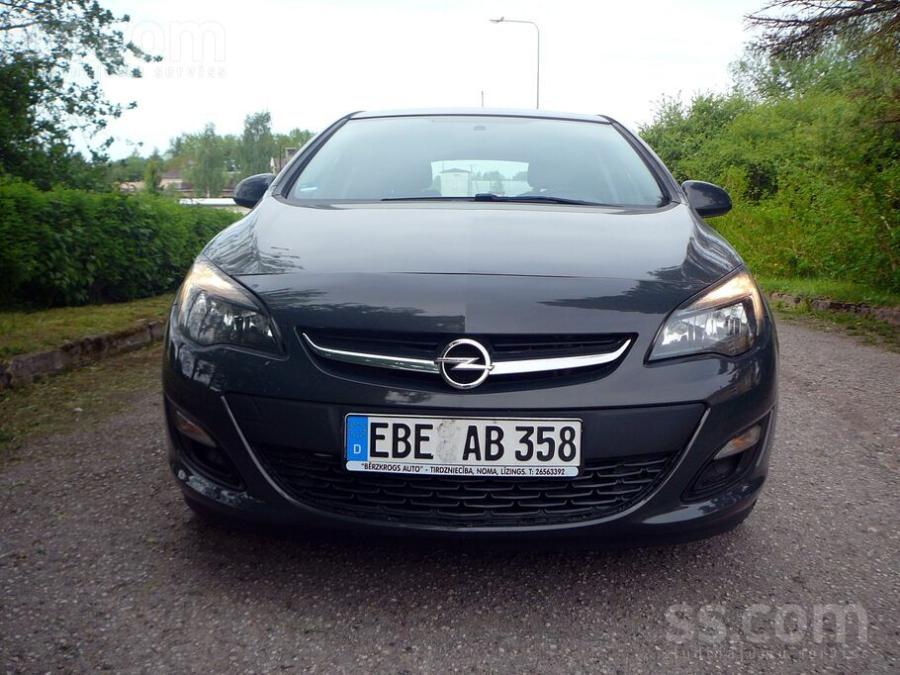 Grey Opel Astra 2015 in Cesis, with an engine capacity of 1.60 L and mileage of 0 thousand km for 5600 €, photo 6 on AUTOMOTO.COM.LV